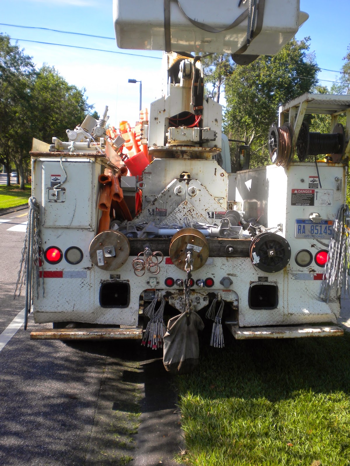 Work Truck Blogger: Power Line Work Trucks