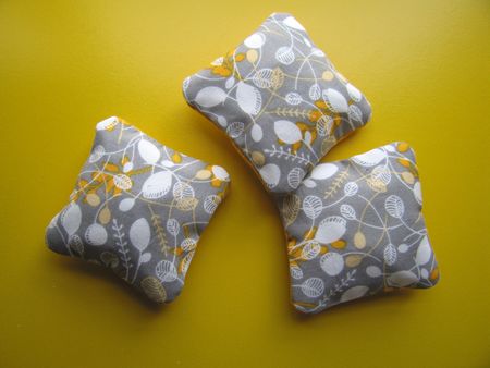 How to Make Your Own Fabric Weights - Oh You Crafty Gal