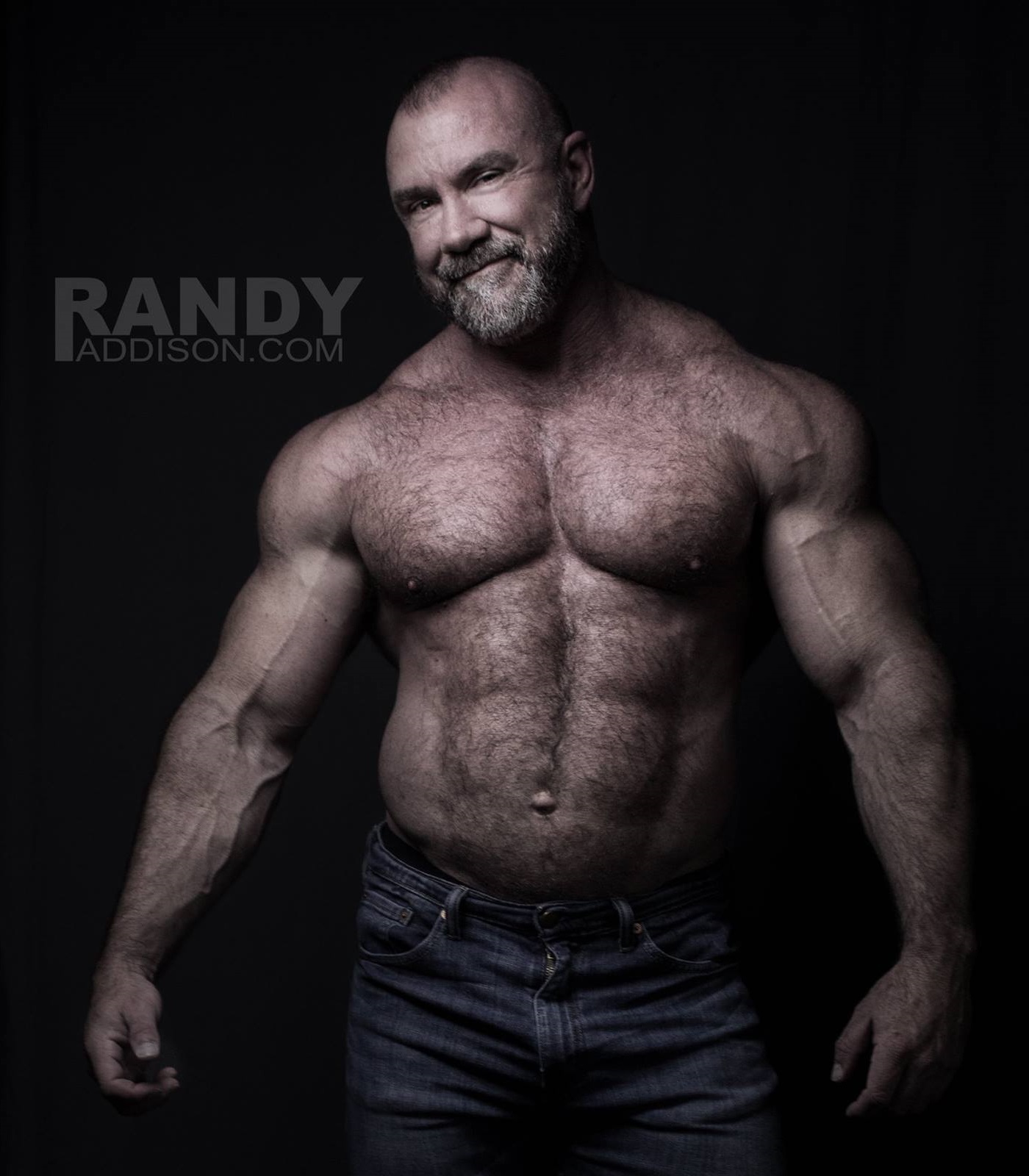 Muscle Lover: Huge American musclebear Thom Austin (2)