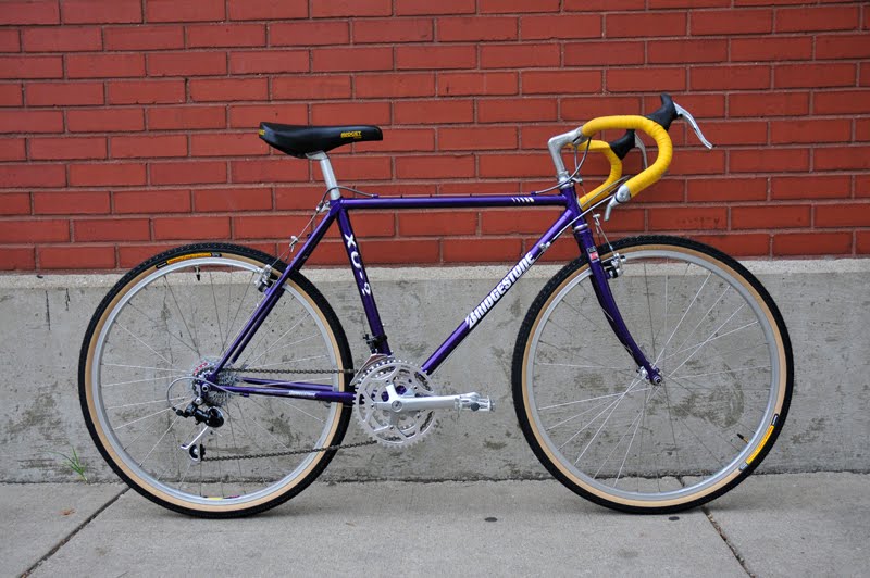 Vic's Classic Bikes: The Bridgestone XO-2