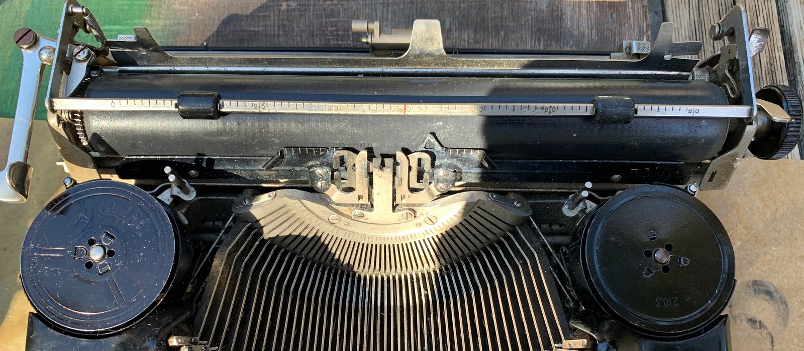 oz.Typewriter: Help! Looking to buy spare portable typewriter parts