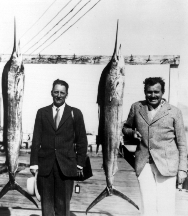 20 Amazing Photographs of Ernest Hemingway Posing With Big Fishes ...
