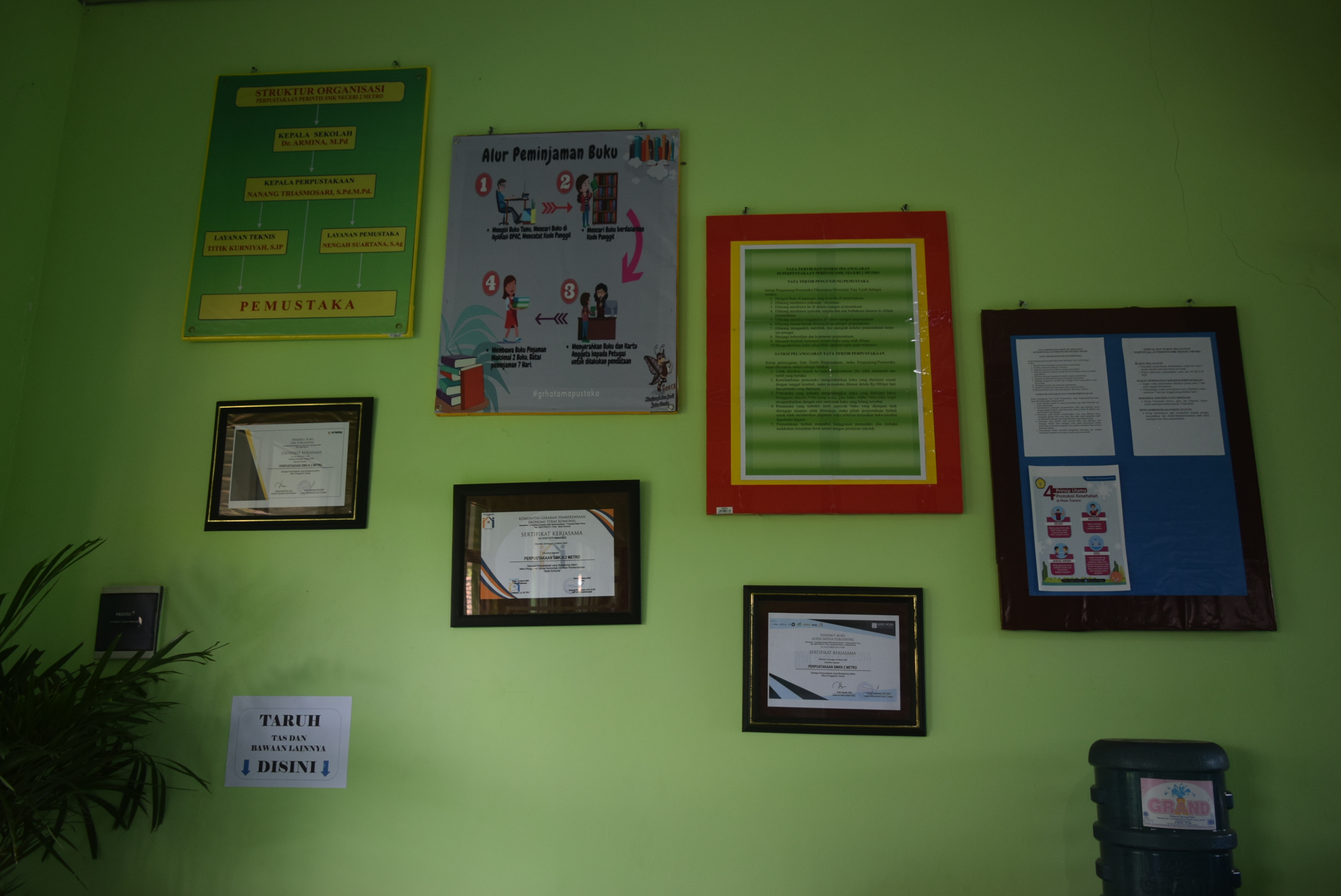 FOTO SARPRAS PERPUS - PERPUSTAKAAN PERINTIS