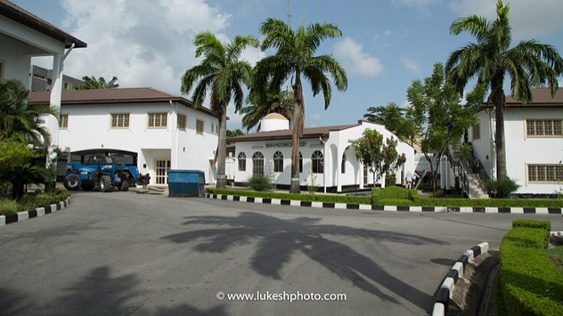 PHOTOS: Gov Fashola Renovates Lagos State Government House Ahead Of ...
