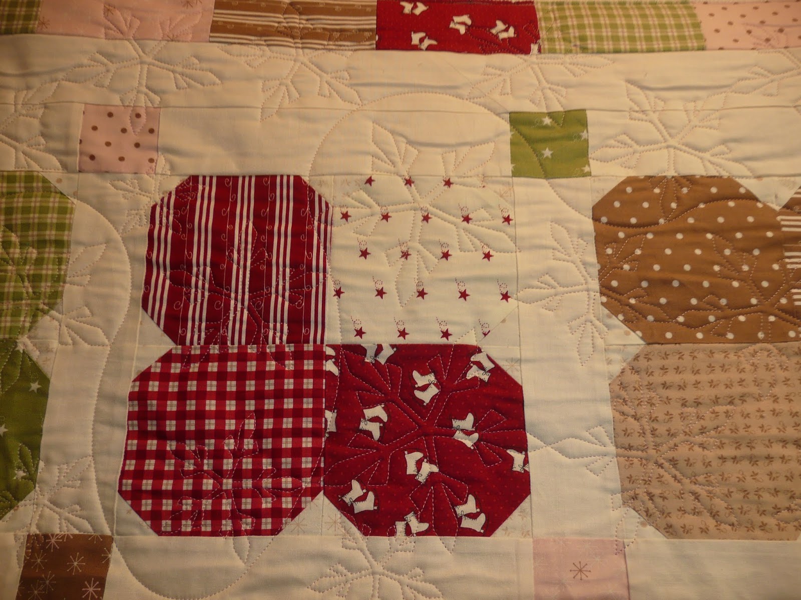 Acorn Ridge Quilting: Lisa's Ice Skating Quilt