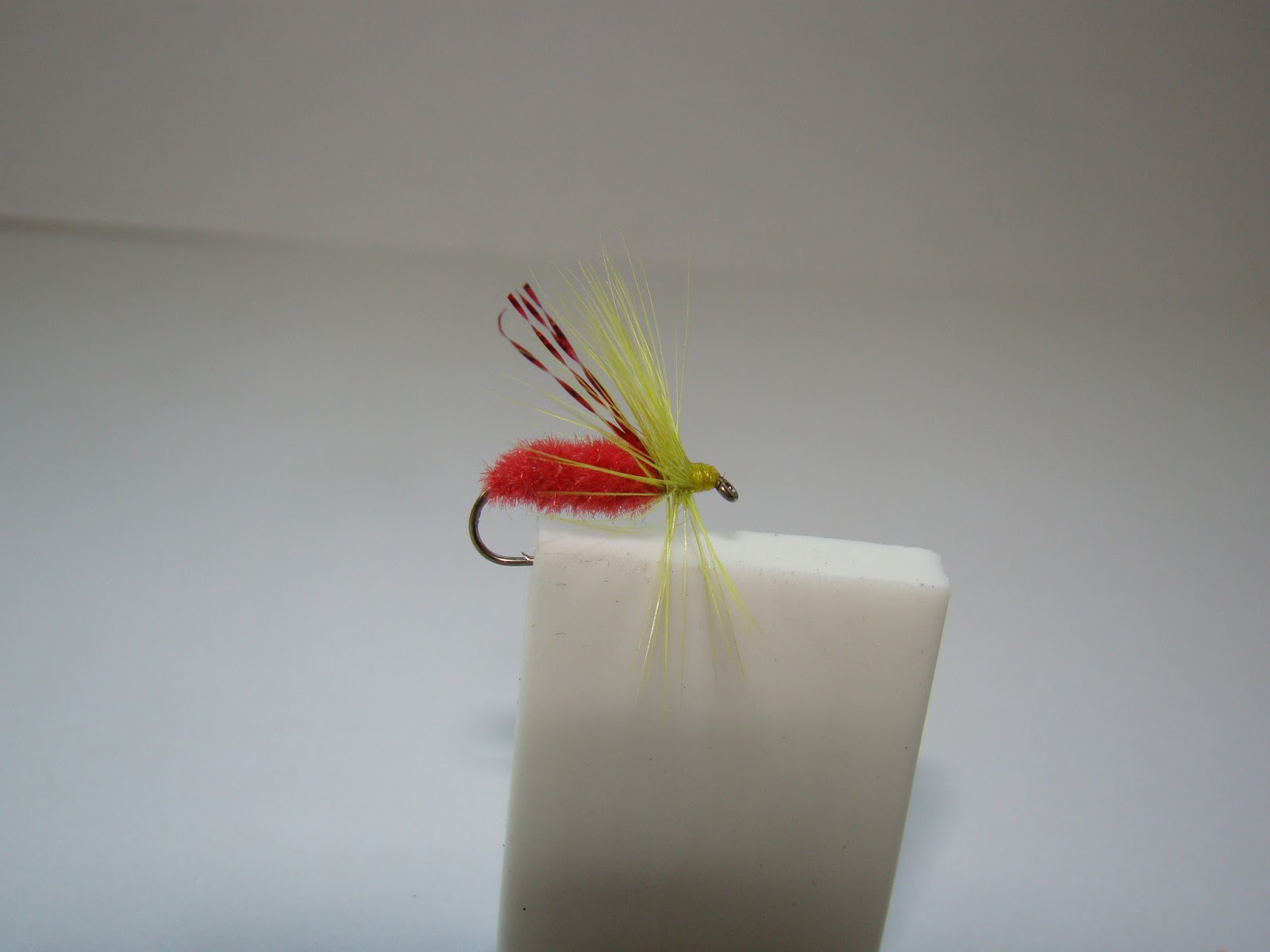 Pescuit cu musca artificiala: Streamere/Muste AVAT