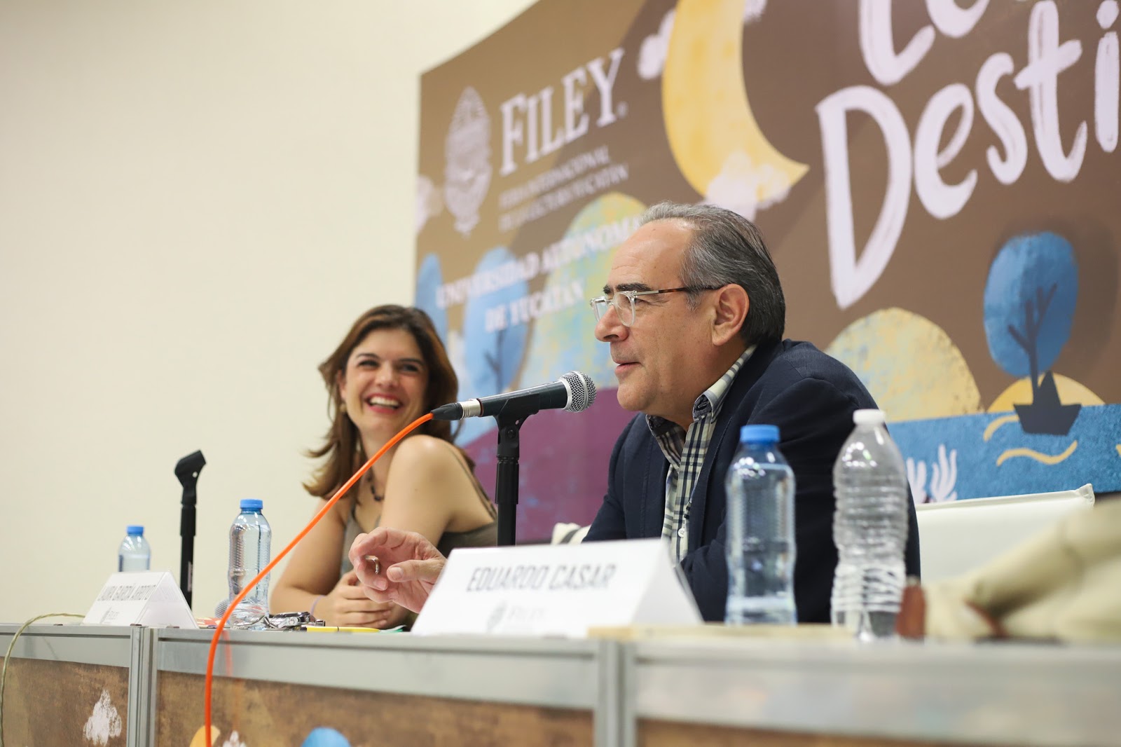 Laura García y Eduardo Casar, conductores de “La dichosa palabra ...