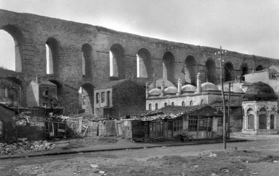 ΚΩΝΣΤΑΝΤΙΝΟΥΠΟΛΗ: ΥΔΡΑΓΩΓΕΙΟ ΤΟΥ ΟΥΑΛΕΝΤΟΣ (VALENS).