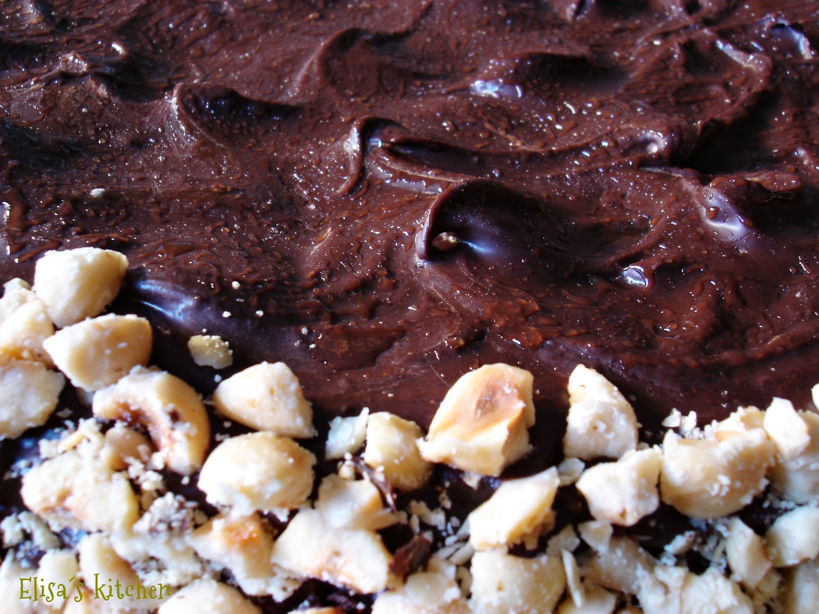 Elisa´s kitchen: Tarta de avellanas y chocolate