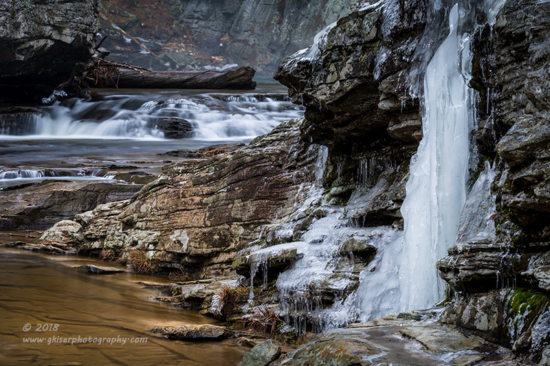 Greg Kiser Photography: Hiking Linville in the Rain