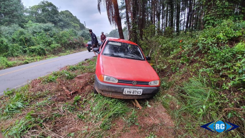 Veículo sai de pista na SC-150 em Capinzal – Magronada