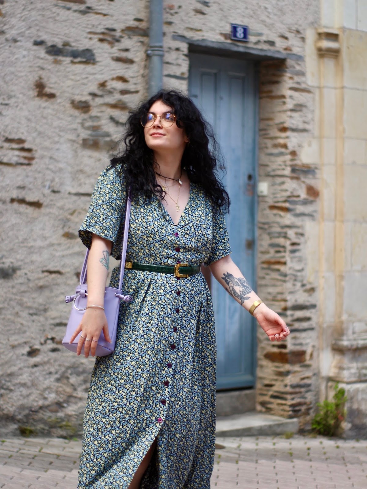 La petite robe vintage à fleurs — Lovely February