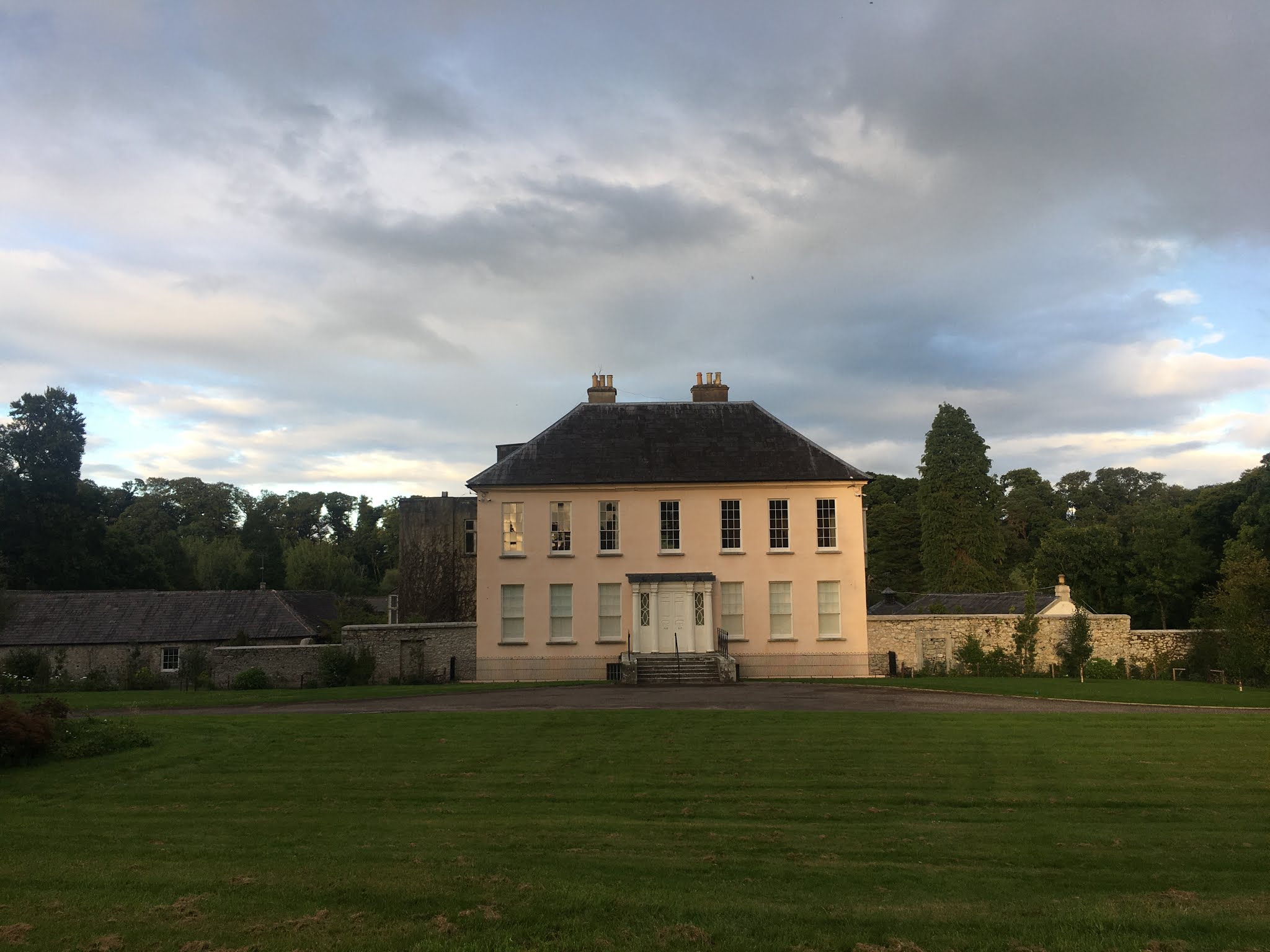 CONCRETE STEW: Annes Grove Miniature Castle
