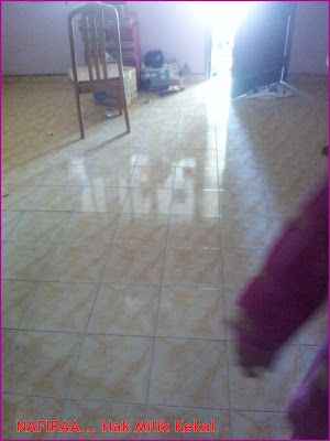 ...Nafira Sayang...: ...Proses Pemasangan Tile | Rumah Kami...