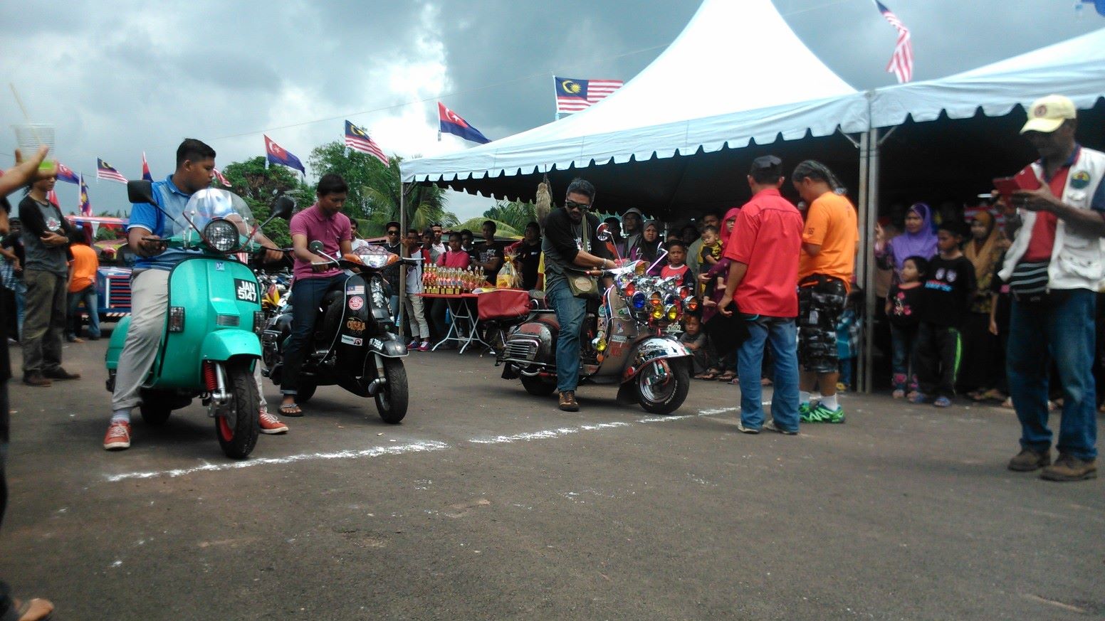 Kampung Parit Tengah, Batu 18 Air Hitam