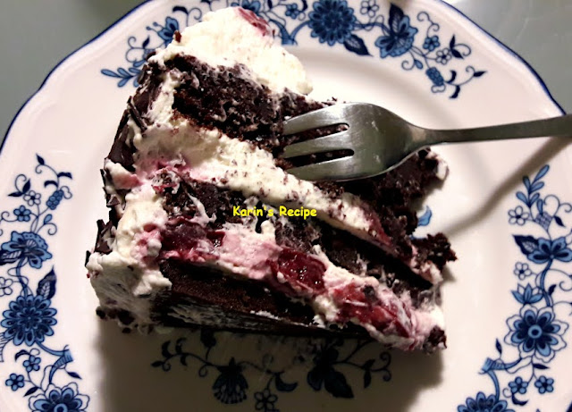 Karin's Recipe: Black Forest Cake (Schwarzwalder Kirsch Torte)
