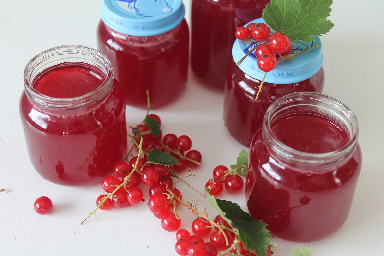 lindas allehanda: gelé på röda vinbär