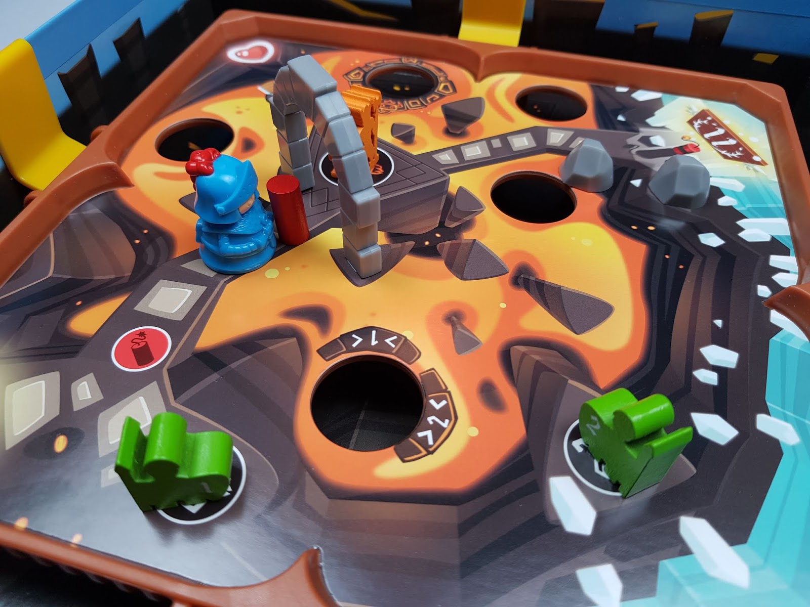 The Game Shelf: The Game Shelf Reviews:- Slide Quest