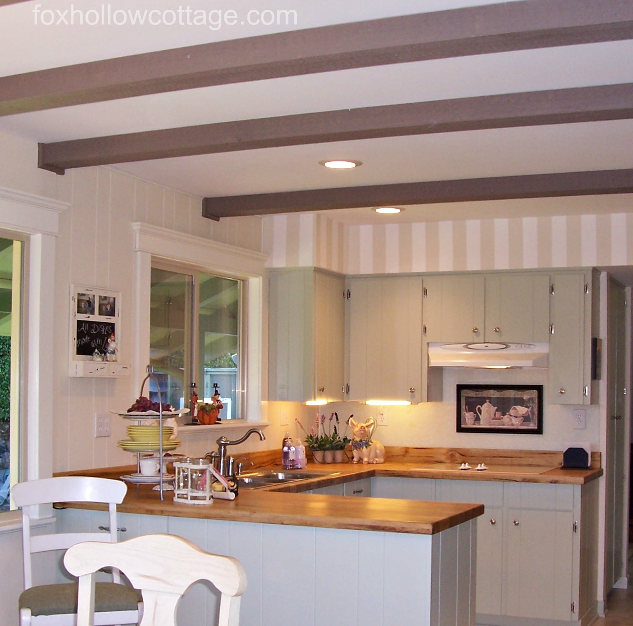 Cottage Farmhouse Kitchens - Inspiring In White - Fox Hollow Cottage