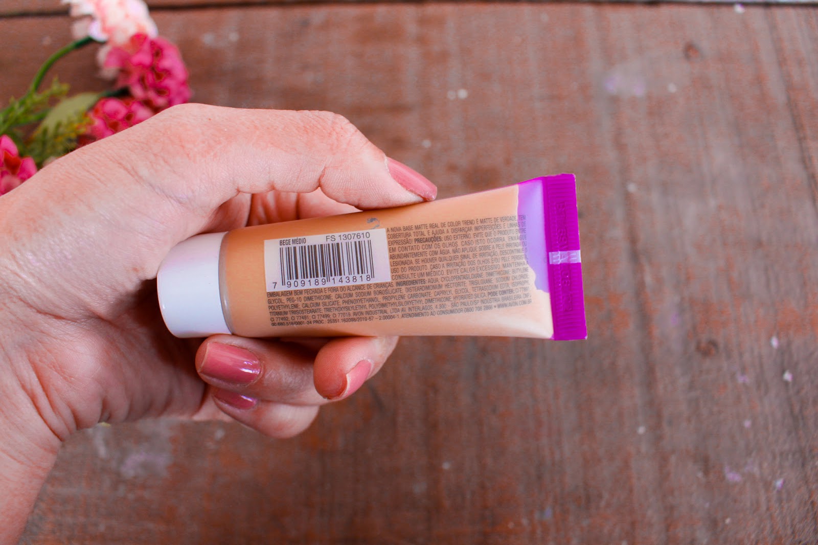 Resenha: Nova base Matte Real Color Trend da Avon - A Chata de Batom ...