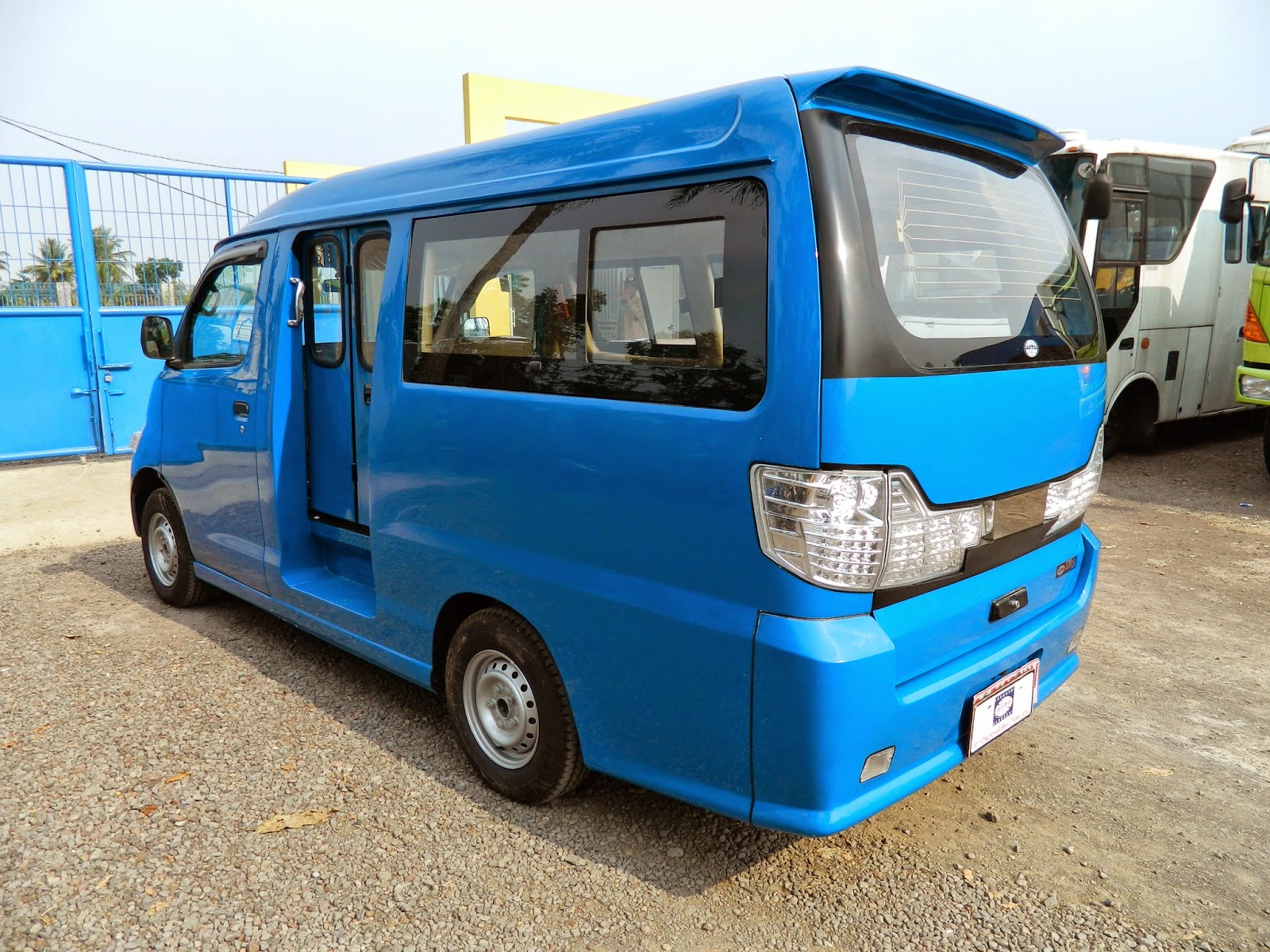 Karoseri Mobil Khusus: MOBIL ANGKOT