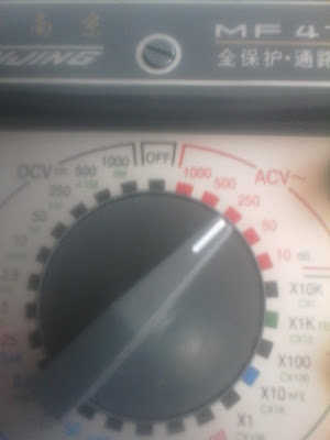 How To Measure AC Voltage With A Multimeter - Electrical Online 4u ...