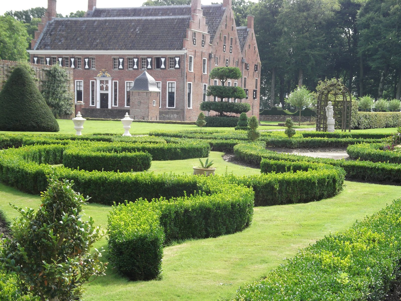 .: Living the good life- Dutch Manor houses and formal gardens