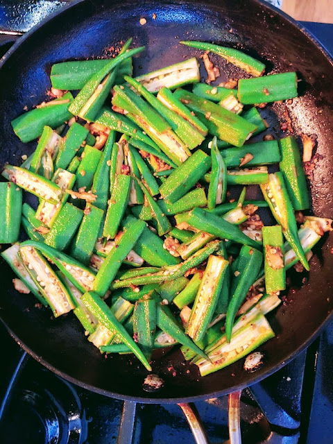 Sauteed Okra with Garlic and Ginger