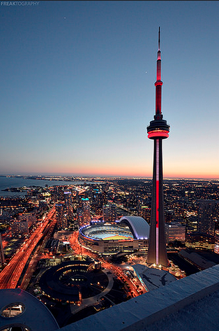 AURA CONDOS IN TORONTO: Buildings casting light on their city’s skyline ...