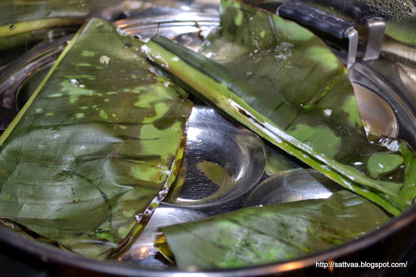 Sattvaa: Ele kadubu also called Kai Kadubu - a succulent sweet dish ...