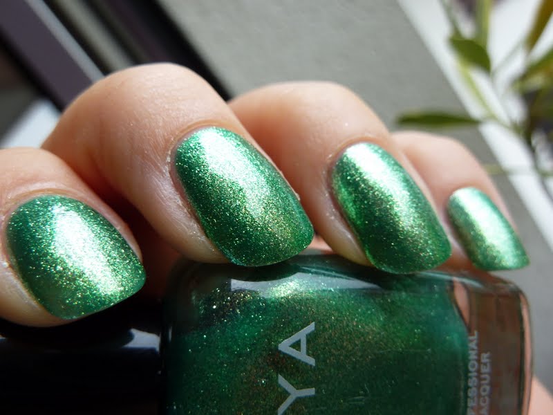 Opinionated Little Finger: Zoya Apple