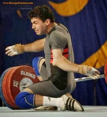 Best celeb: Weightlifting Accident