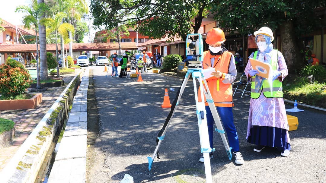 Upgrading Program Studi Teknik Geodesi dari D3 ke D4 di Politeknik ...