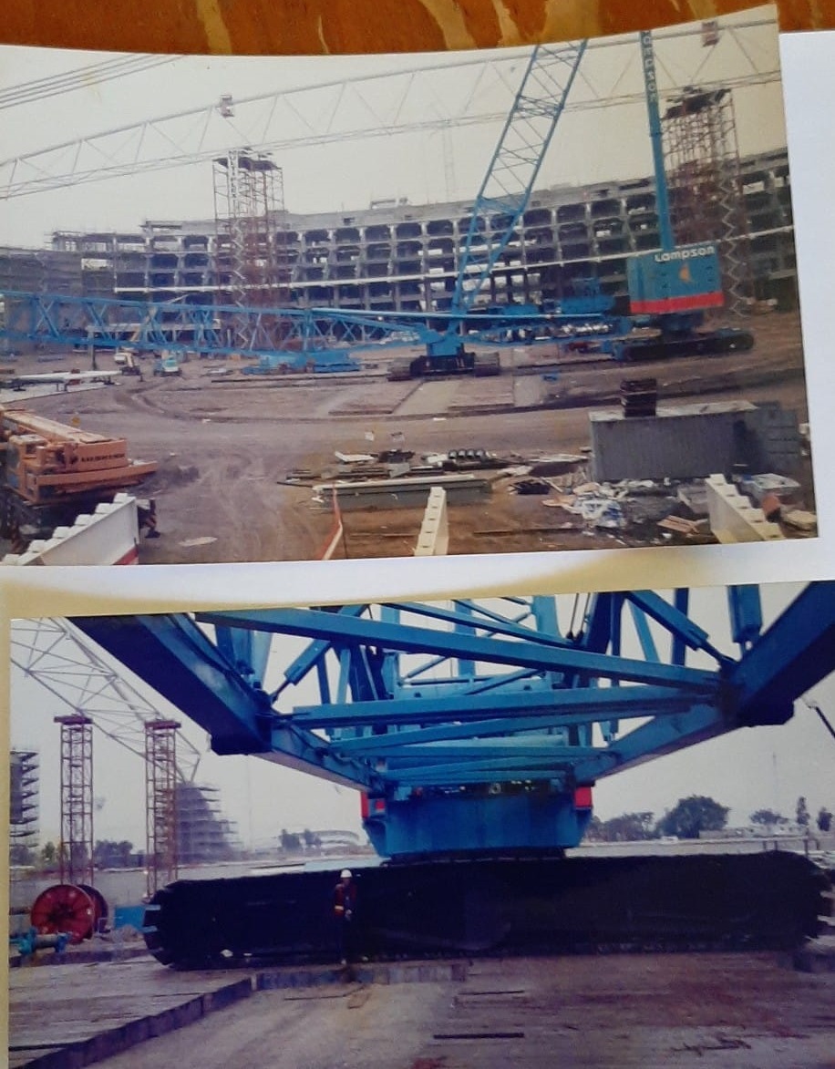 Industrial History: 1999 "Big Blue" crane wreck while lifting a roof ...