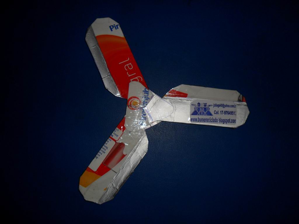 Bumerangue de Papel: Modelos atuais de bumerangue de papel