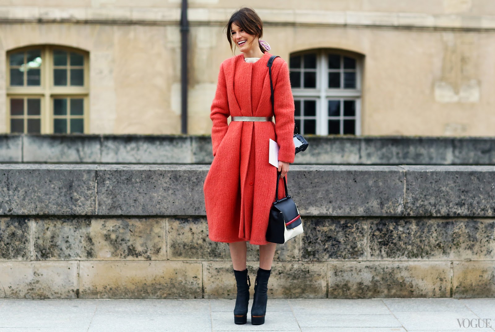 MY FASHION TRICKS: Street style: Bright red