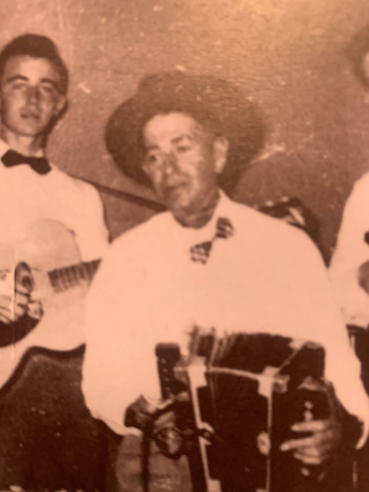 Allons Ecouter- Cajun Recordings on 45 rpm: Lawrence Walker- "Chere Alice"