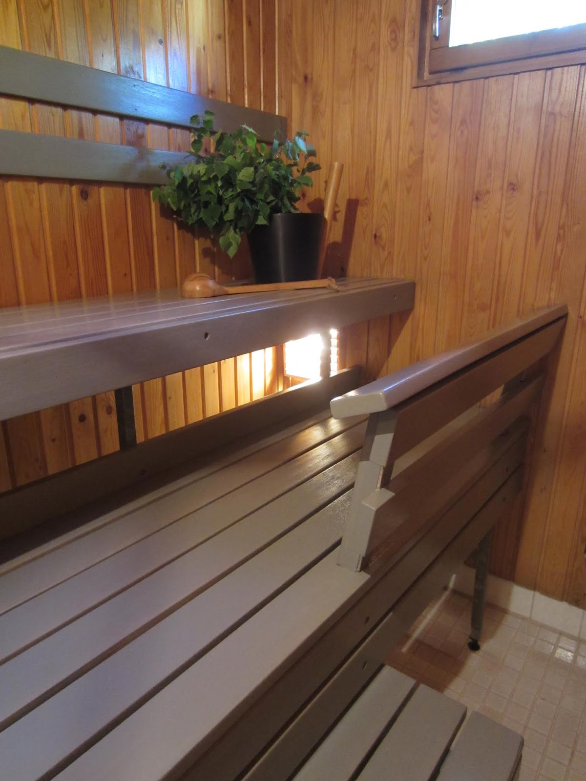 Saunan uudistaminen Satu Saunavahalla ~ Tee-se-itse-naisen sisustusblogi