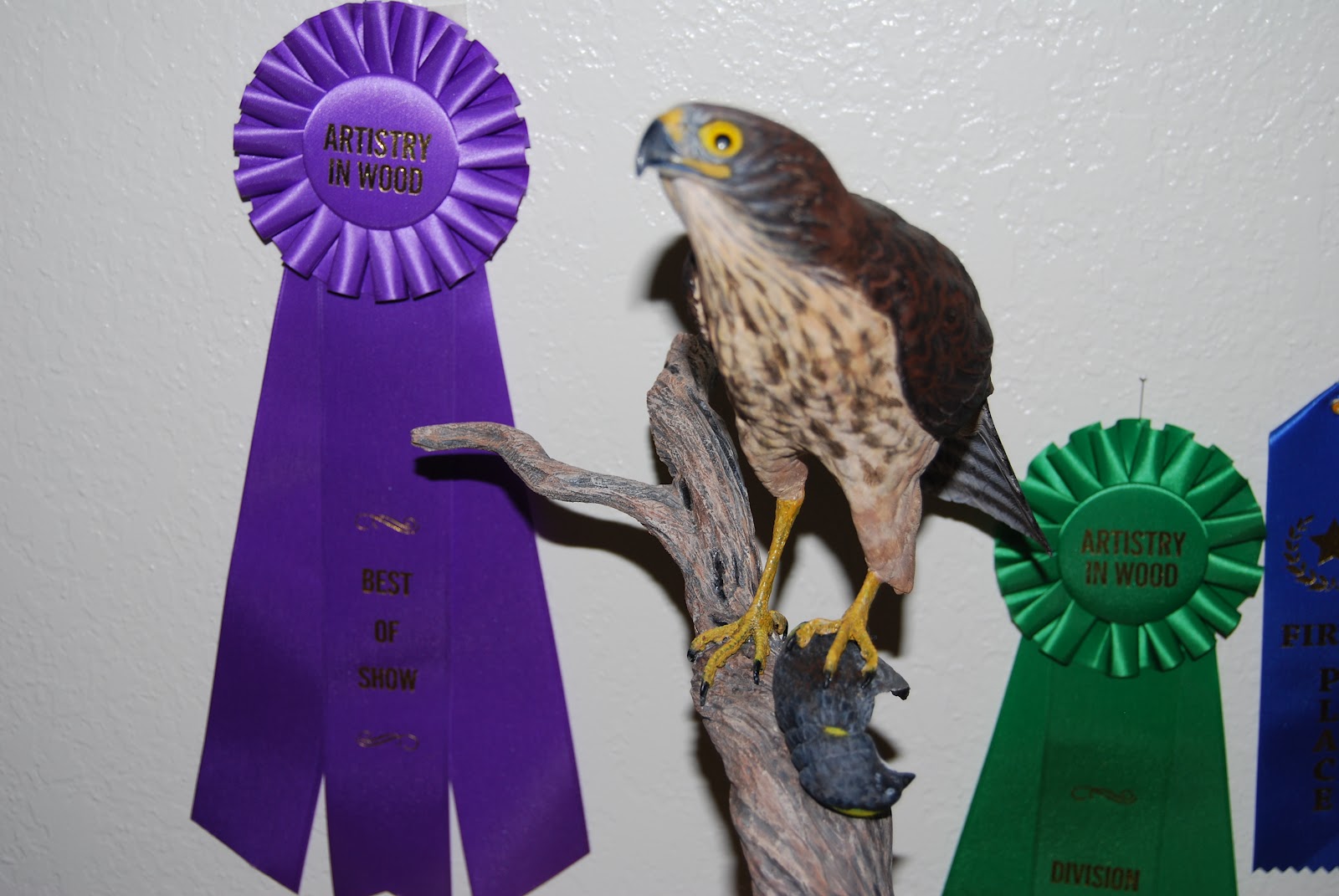 Dean's Carving Shop: Sharp Shinned Hawk