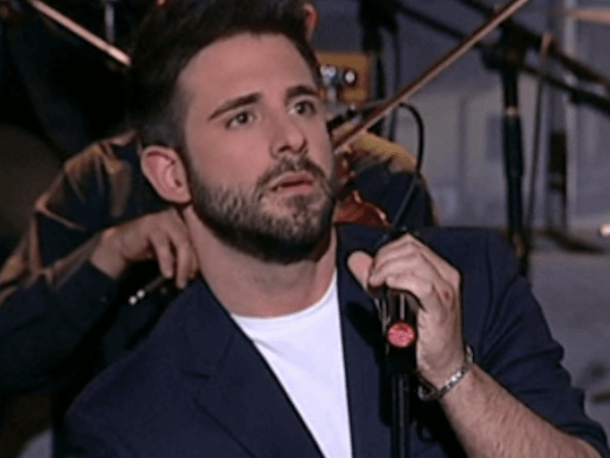 ShowTime-cy: ΓΙΩΡΓΟΣ ΛΙΒΑΝΗΣ - Η ΑΤΑΚΑ ΦΩΤΙΑ ΣΤΗΝ ΕΚΠΟΜΠΗ ΤΟΥ ΣΠΥΡΟΥ ...