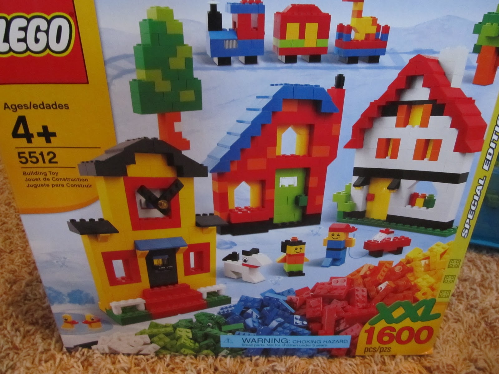 Happy As A Lark: What to do with 1600 LEGOS