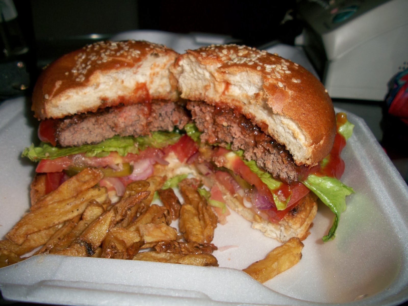 LIVING LIFE IN COSTA RICA blog: HAMBURGERS•HAMBURGUESAS - Where to find ...