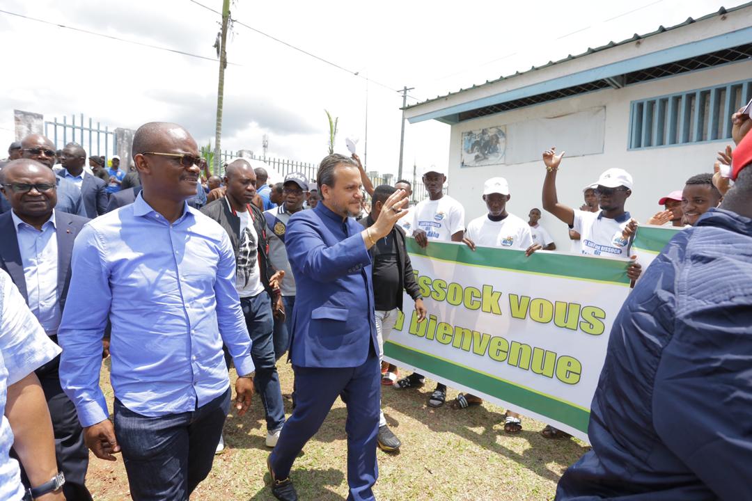 SYCOPHANCY IS DOING WELL IN WOLEU-NTEM! LE LARBINISME SE PORTE BIEN ...