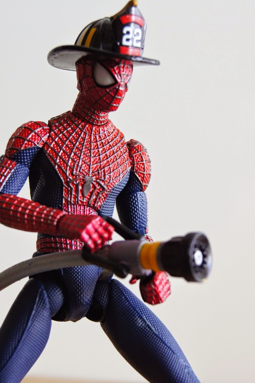 Alteregoistic - Toy Blogger: Medicom's Amazingly Miraculously MAFEX ...