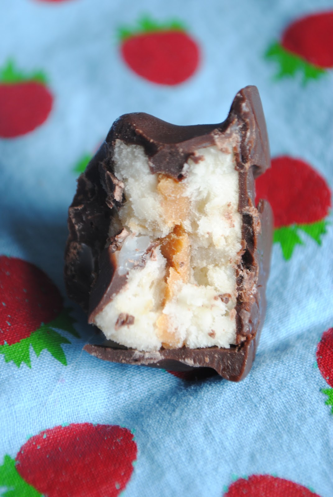 Lori's Lipsmacking Goodness: Banana Frozen Bon Bons