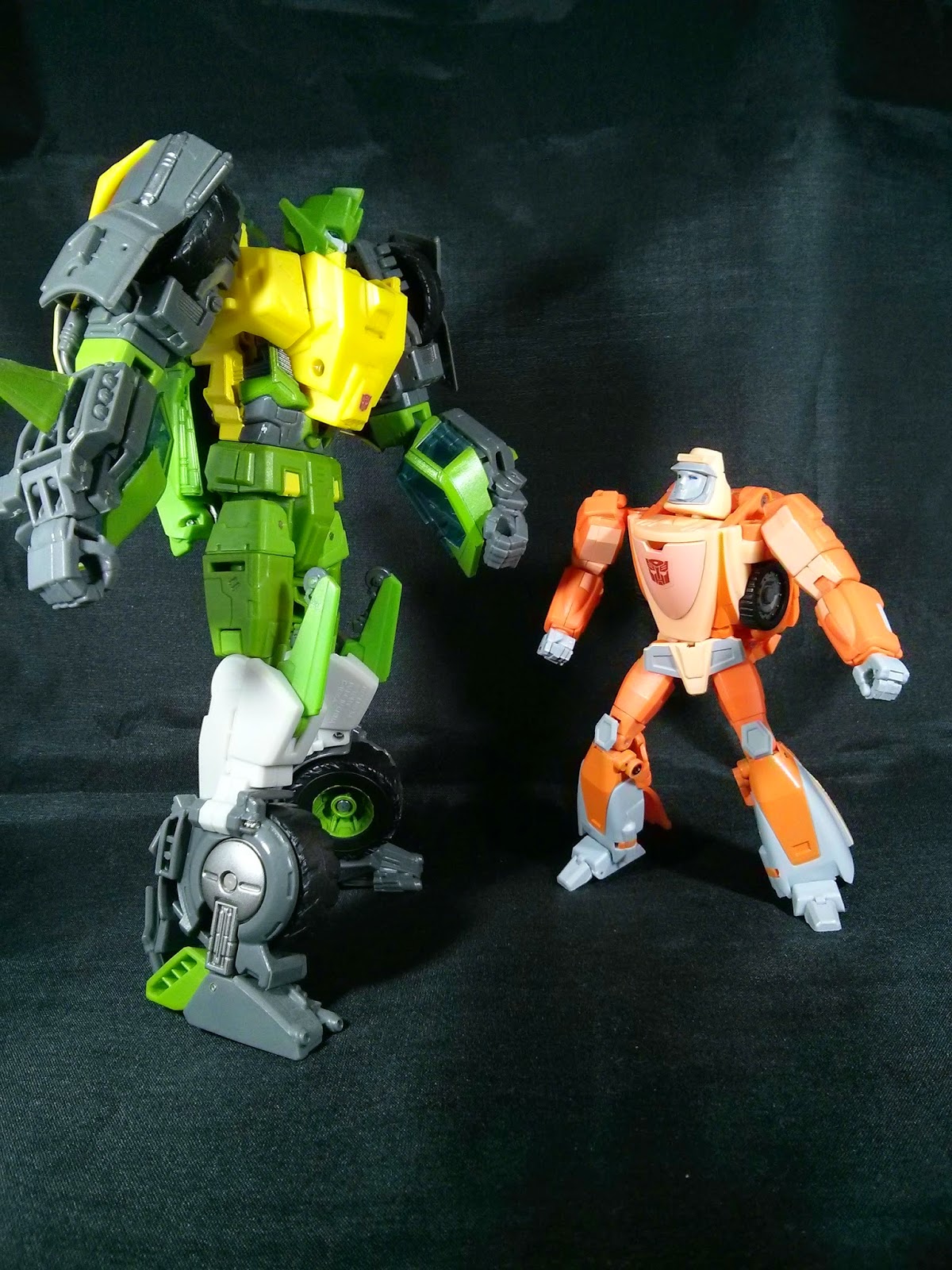 Toybox Soapbox: X-Transbots Survivalist Ollie Review (Masterpiece Wheelie)