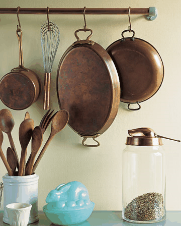 UNIQUE UNUSUAL OR INTERESTING: 18 Cheap and Unique Home Storage Solutions