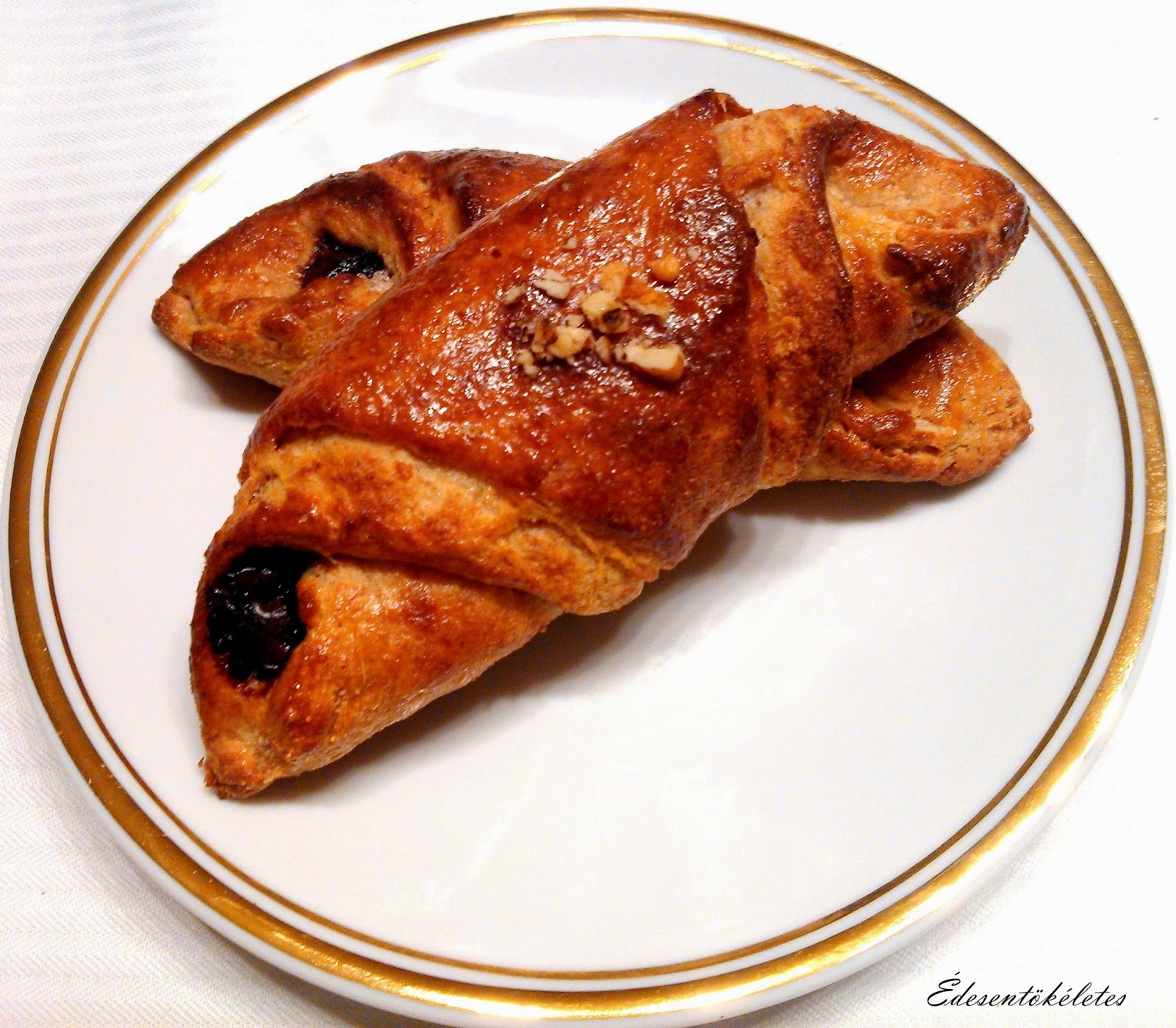 Reform Csokis Croissant