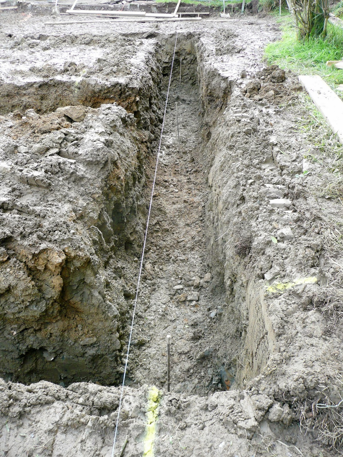 V&A's Home Build: Groundwork: Part 2 - Trenches & footings