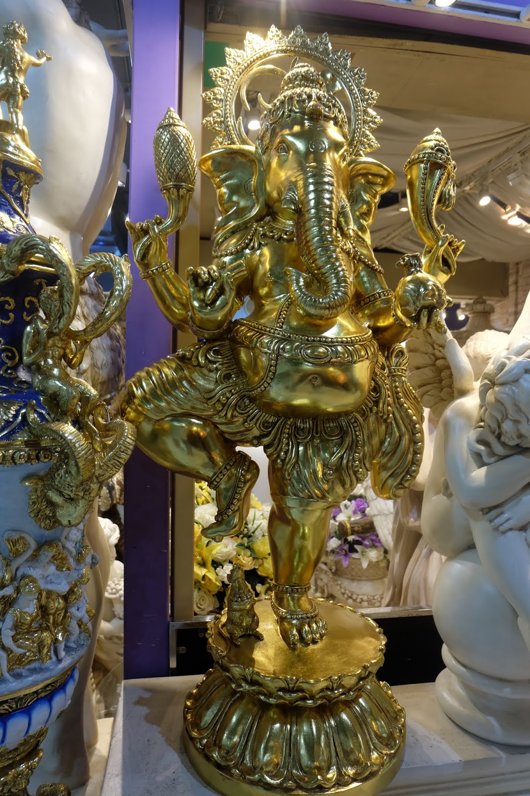 Kee Hua Chee Live!: VISITING THE GODS AND GODDESSES AT JJ MALL AND THE ...